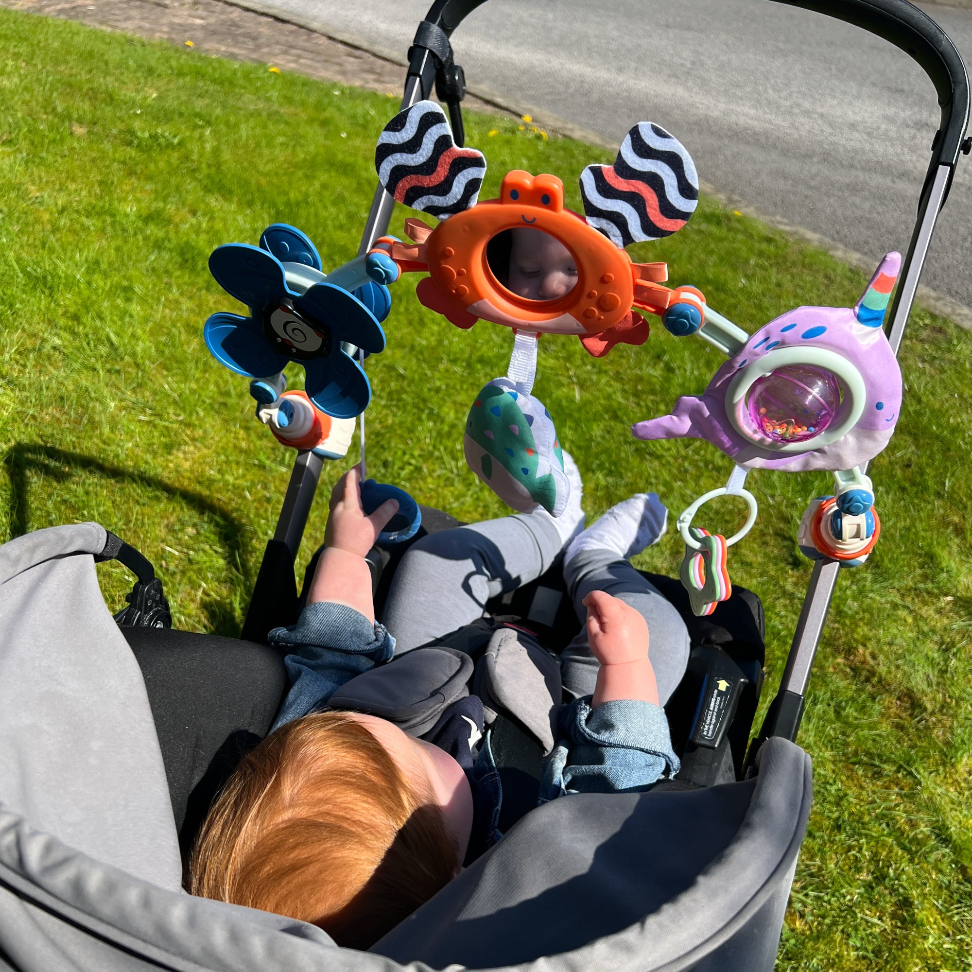 Ocean Friends Pram Toy Arch – Nuby UK